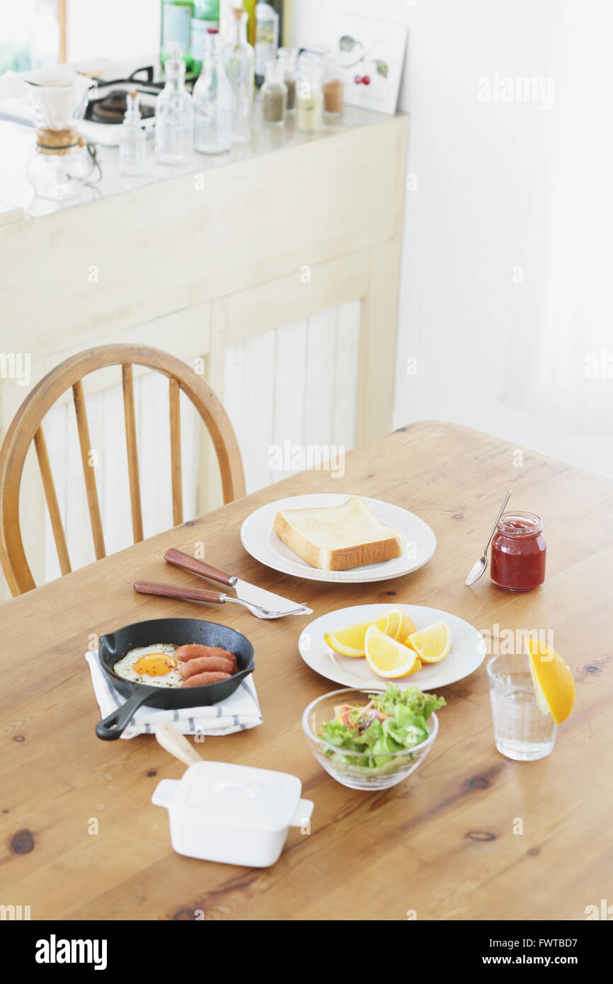 Plain toast fruit salad breakfast hi-res stock photography and images ...
