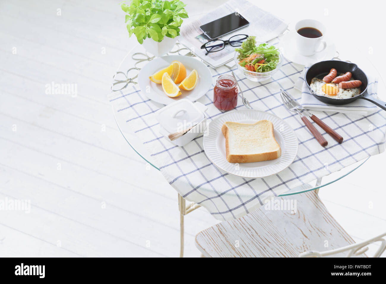 Plain toast fruit salad breakfast hi-res stock photography and images ...