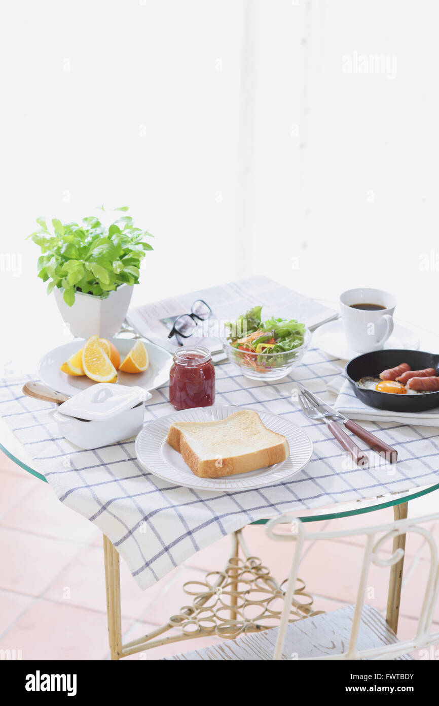 Plain toast fruit salad breakfast hi-res stock photography and images ...