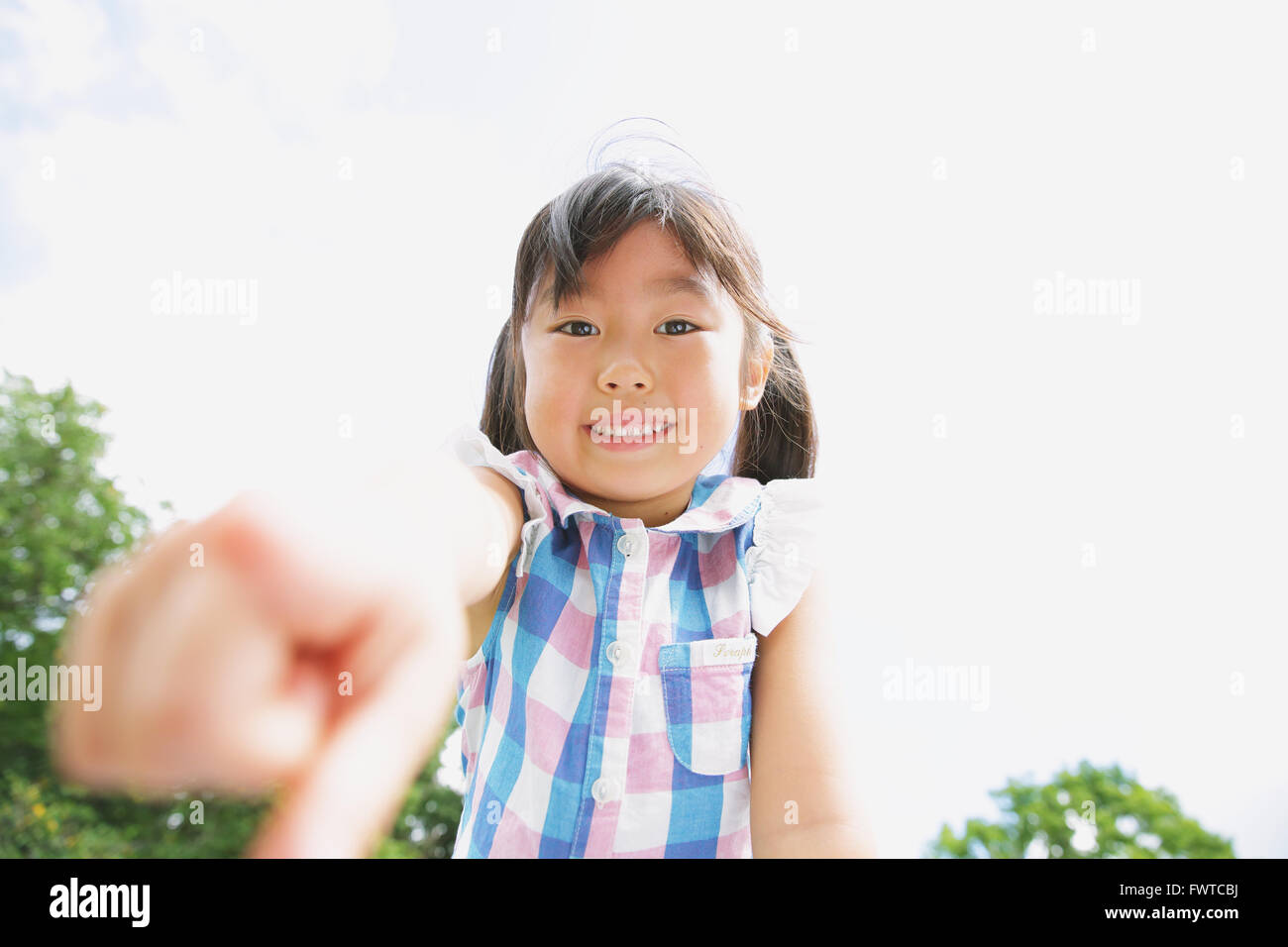 Kid looking hi-res stock photography and images - Alamy