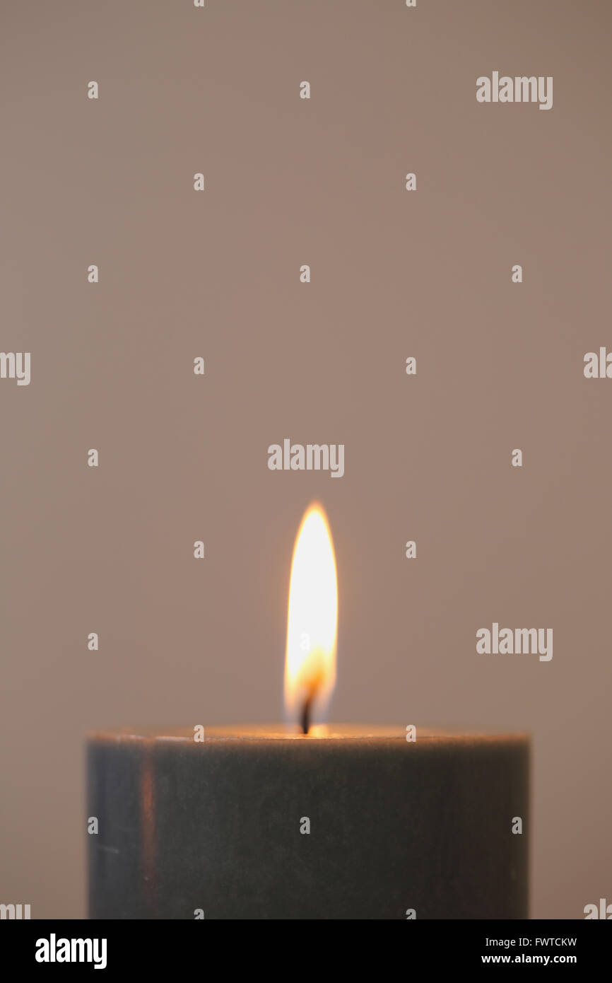 Candle burning hi-res stock photography and images - Alamy