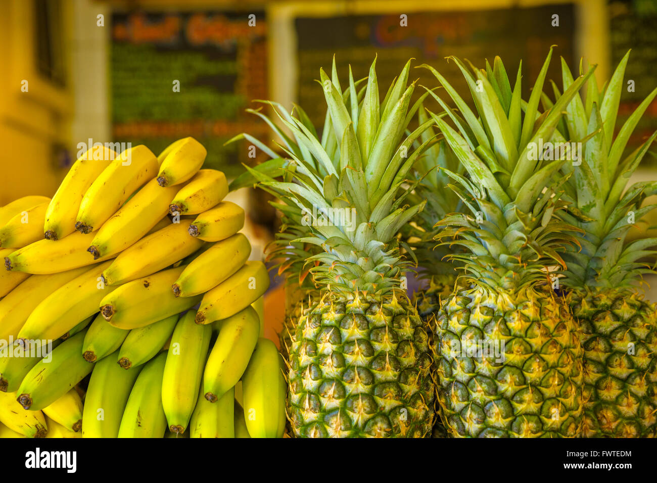 Maui local fruit hi-res stock photography and images - Alamy