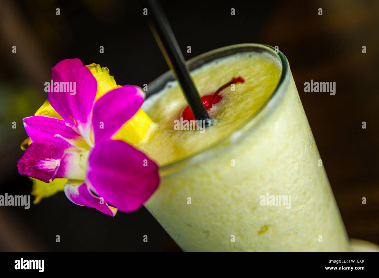 Pina colada bar hawaii hi-res stock photography and images - Alamy