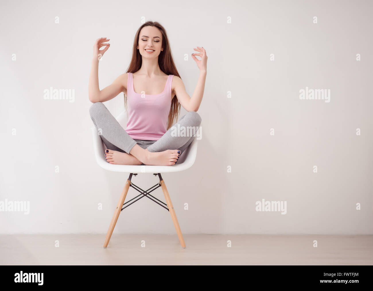Beautiful girl leg up hi-res stock photography and images - Alamy