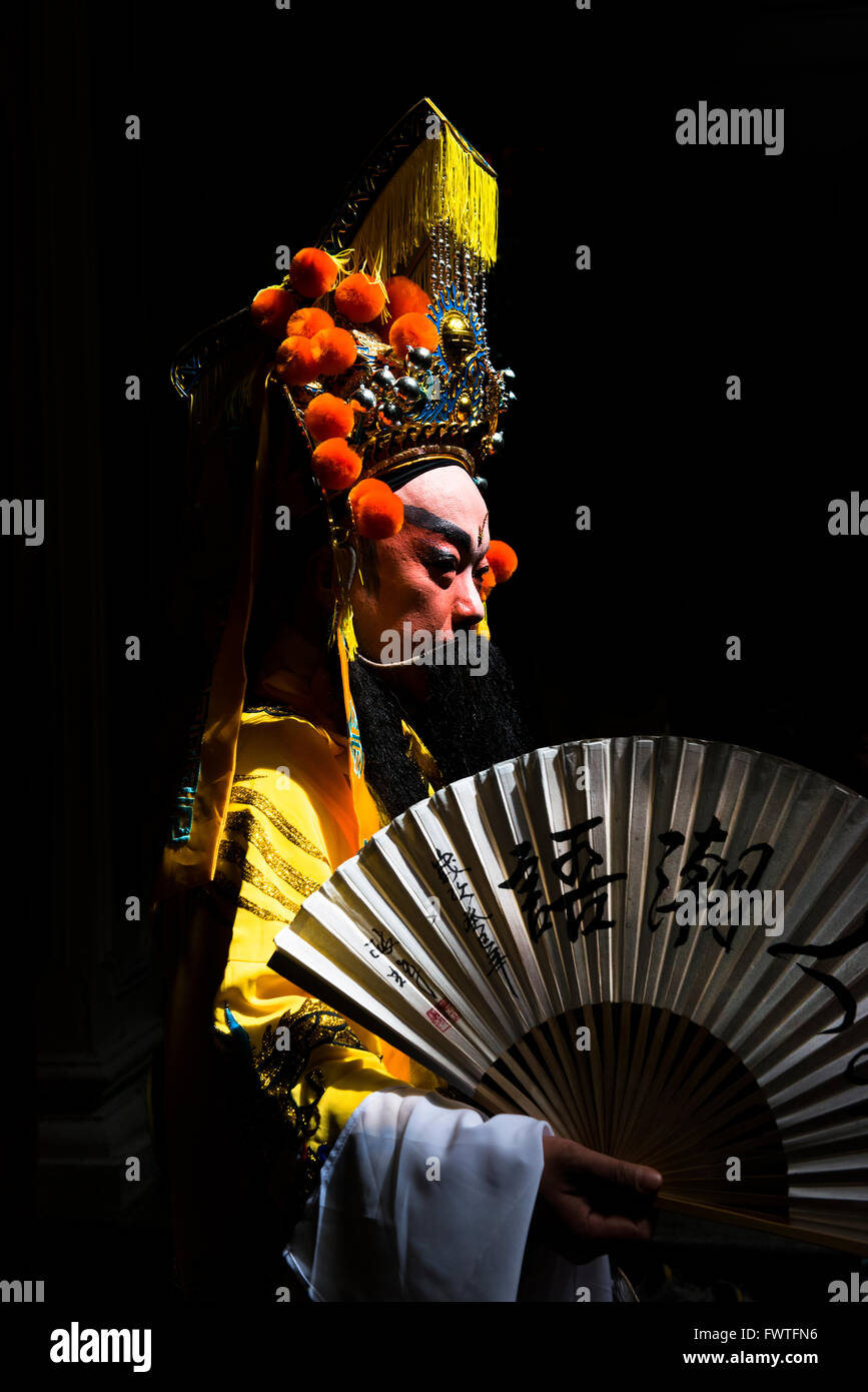 A Chinese opera performer backstage Stock Photo - Alamy