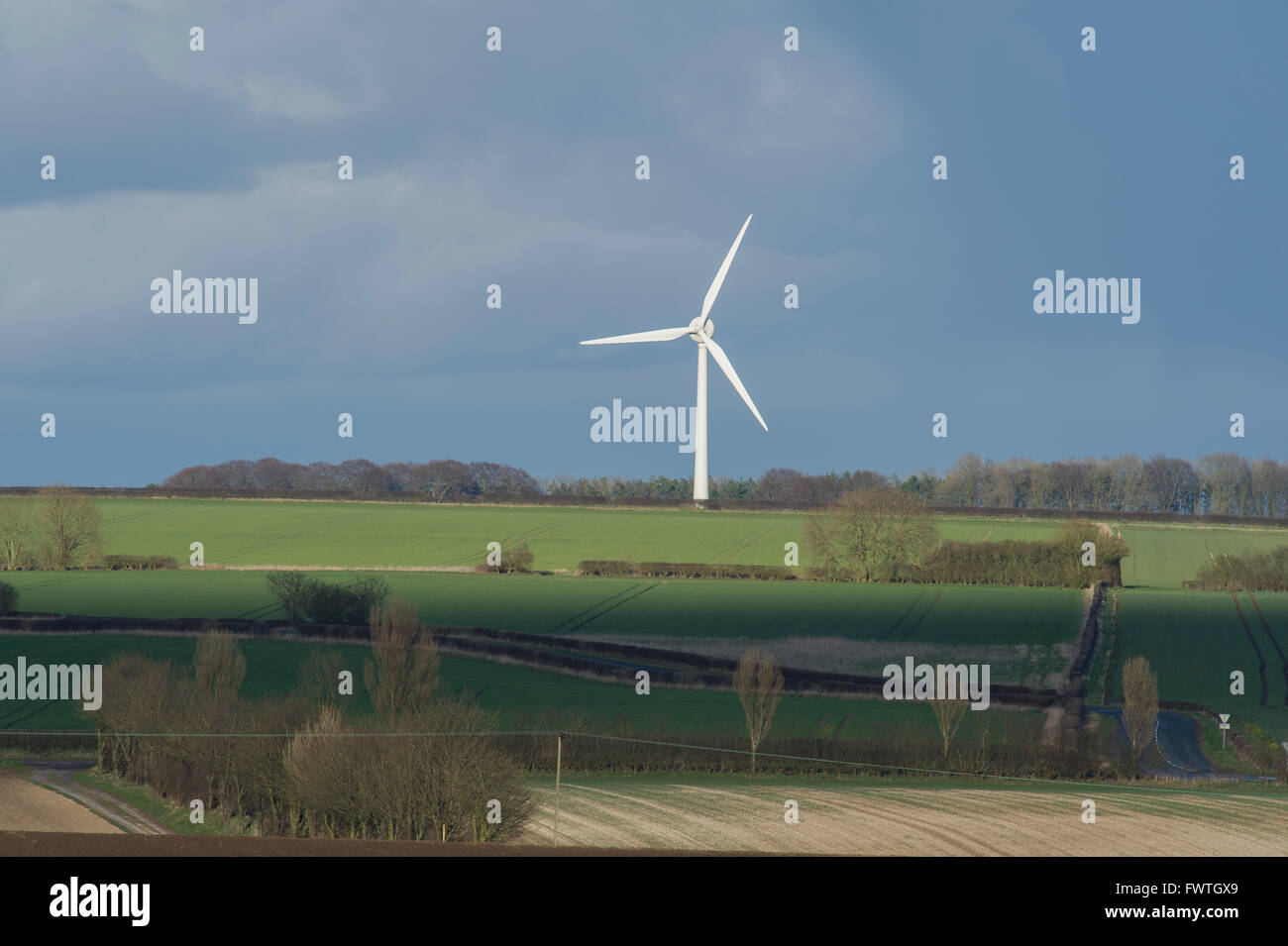 A wind turbine on the Yorkshire Wolds near Cottam, Driffield, East ...