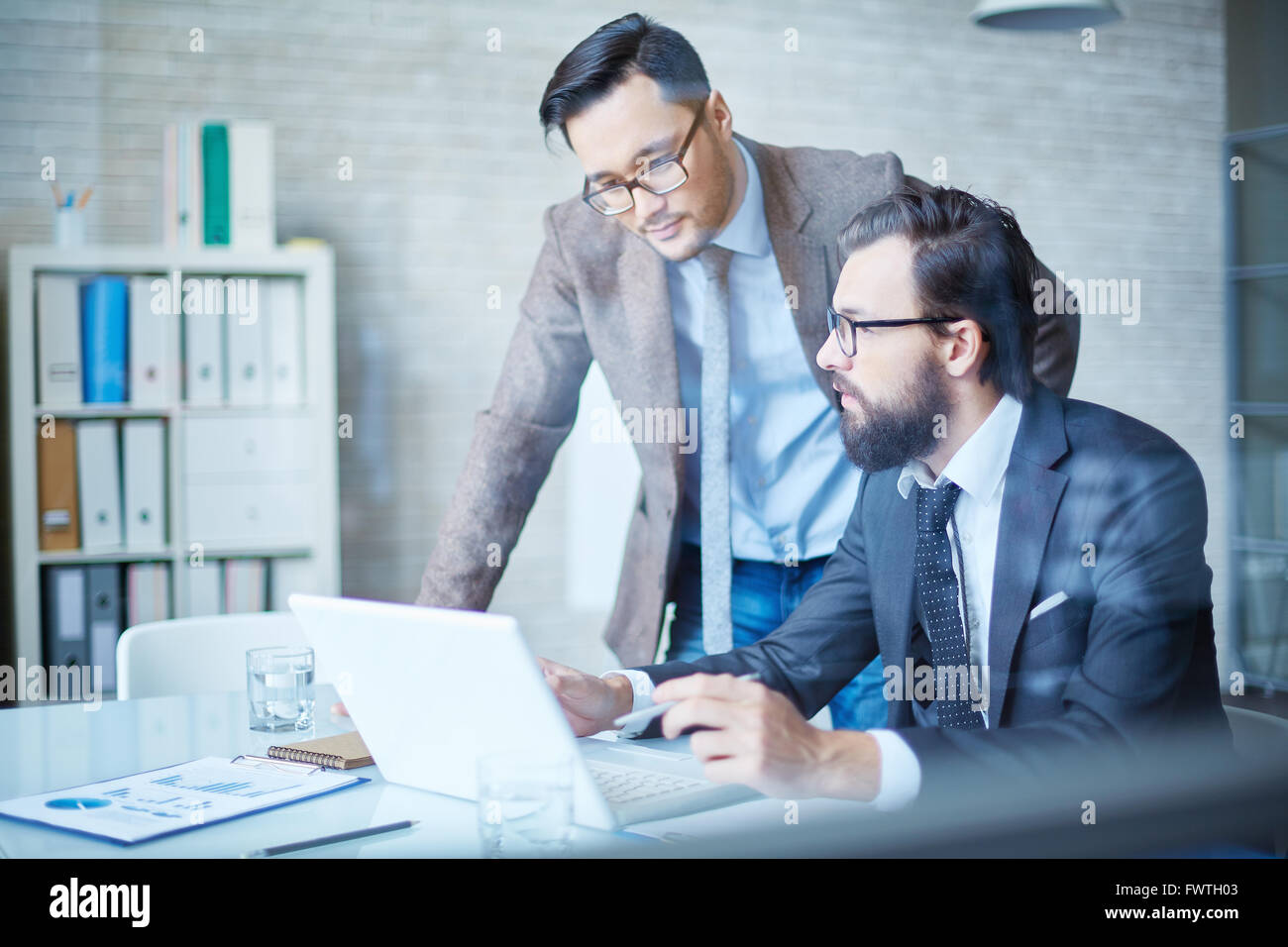 Men in office Stock Photo - Alamy