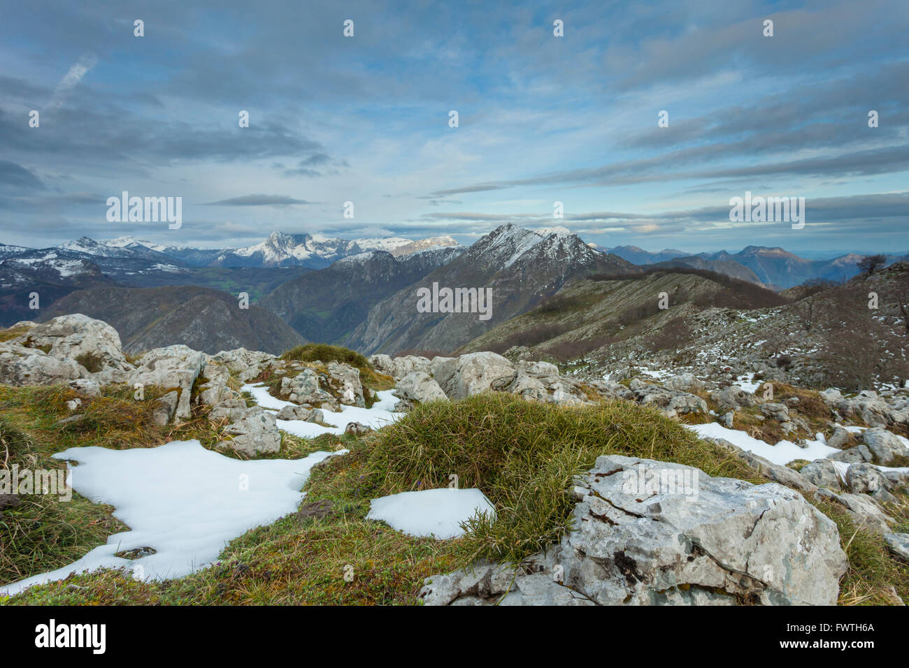 Mountains spain spring asturias hi-res stock photography and images - Alamy