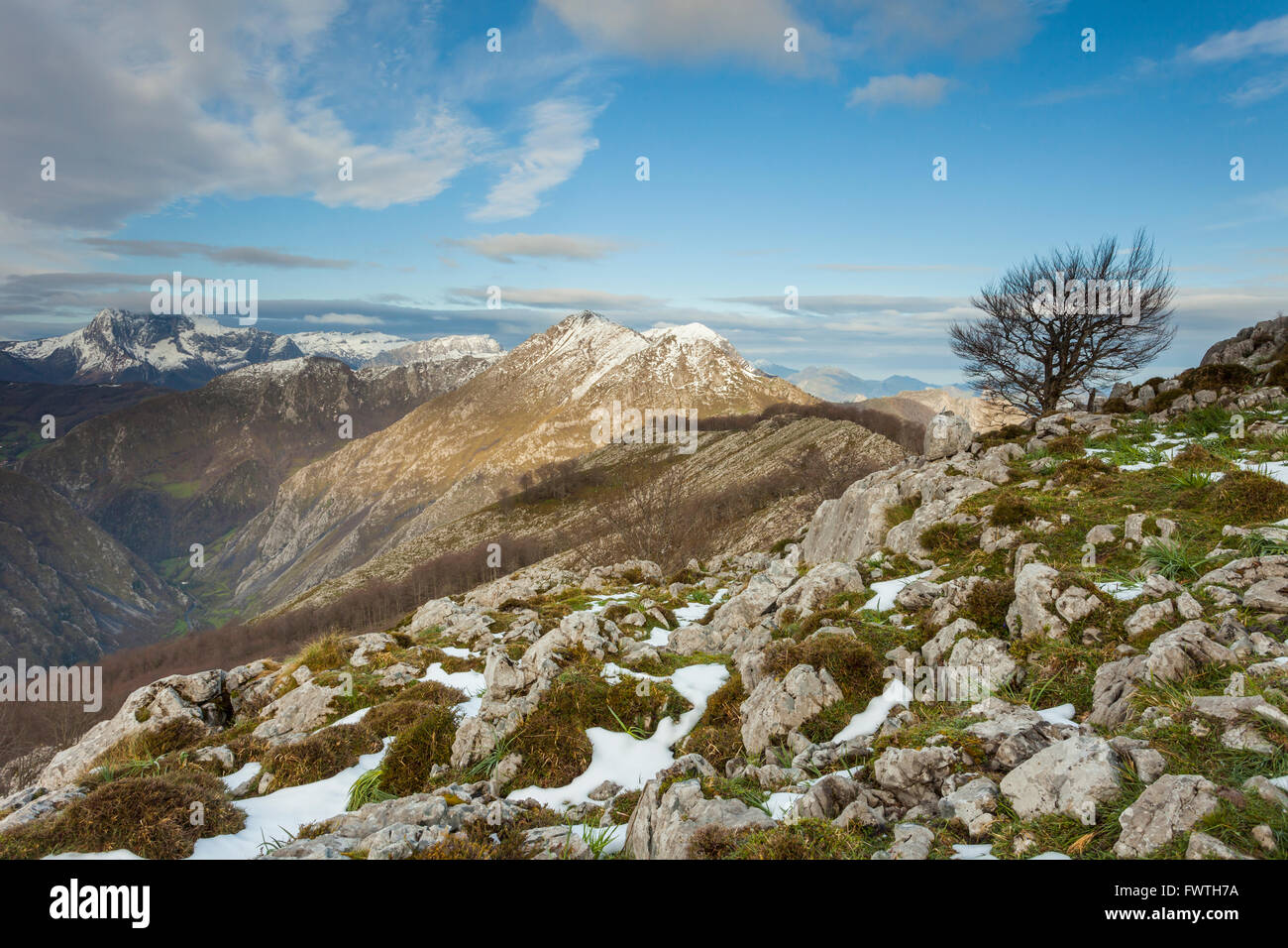 Landscape asturias hi-res stock photography and images - Alamy