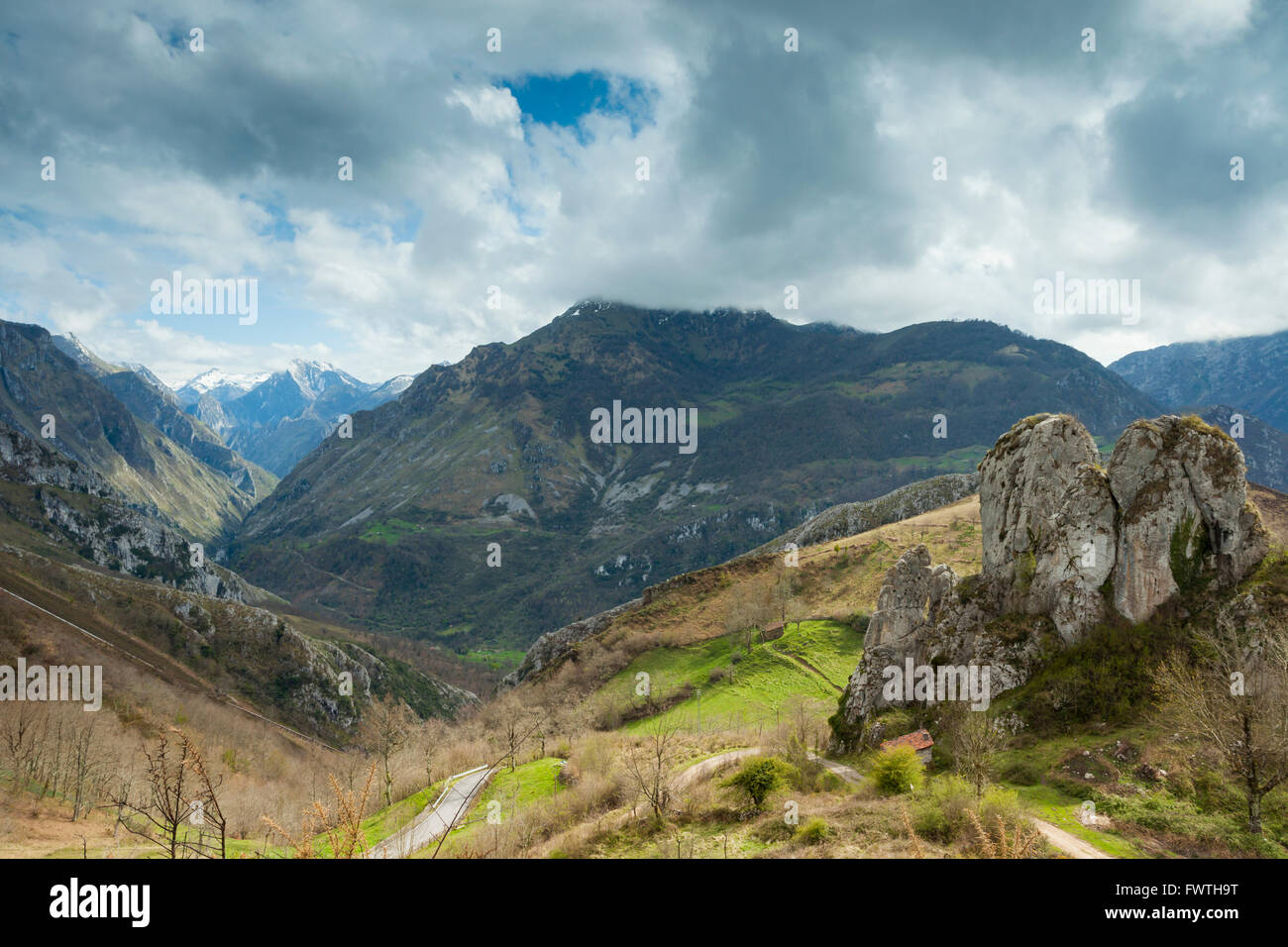 Mountains spain spring asturias hi-res stock photography and images - Alamy
