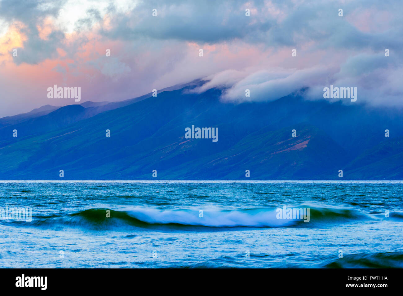 Molokai channel hi-res stock photography and images - Alamy