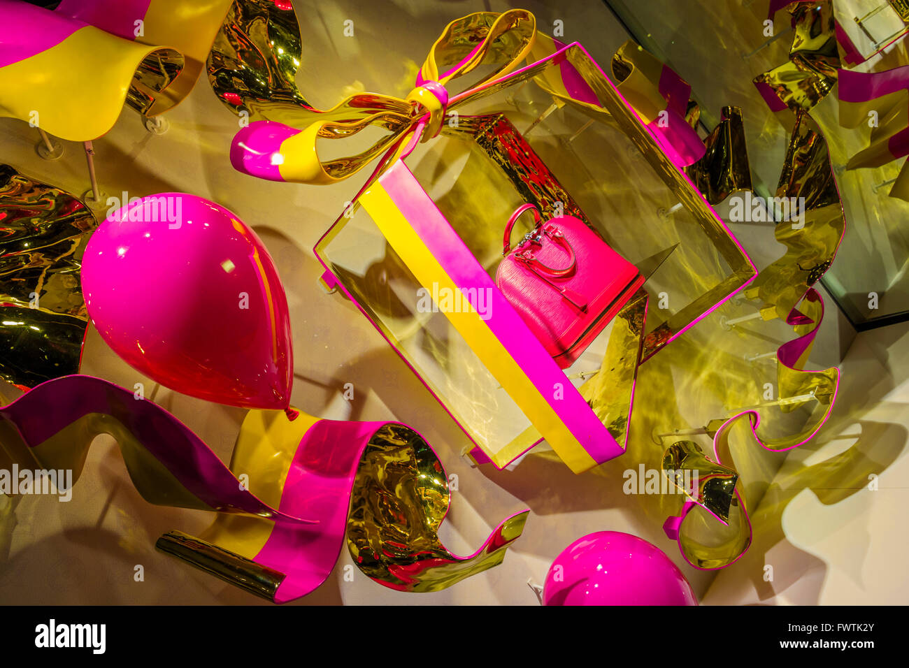 Shop window at night, Maui Stock Photo - Alamy