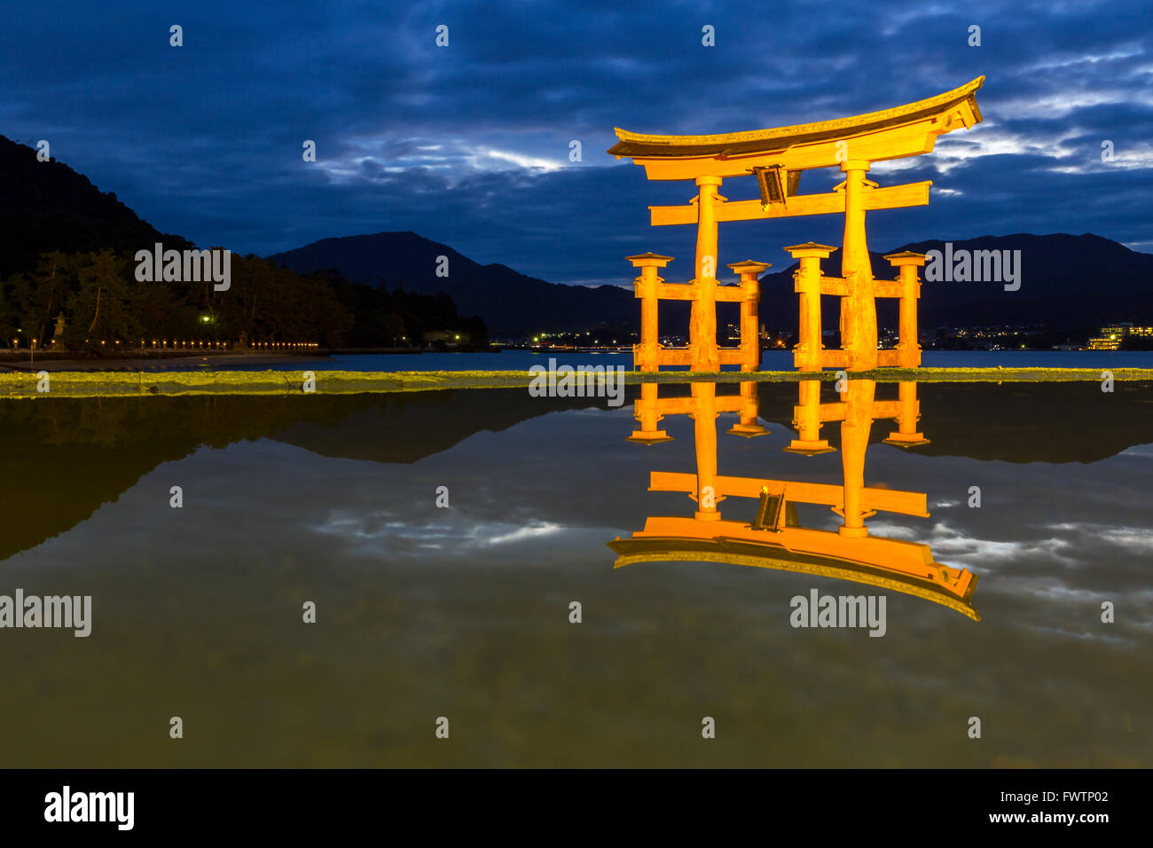 Miyajima, Hiroshima, famed floating torii gate Japan sunset Stock Photo ...