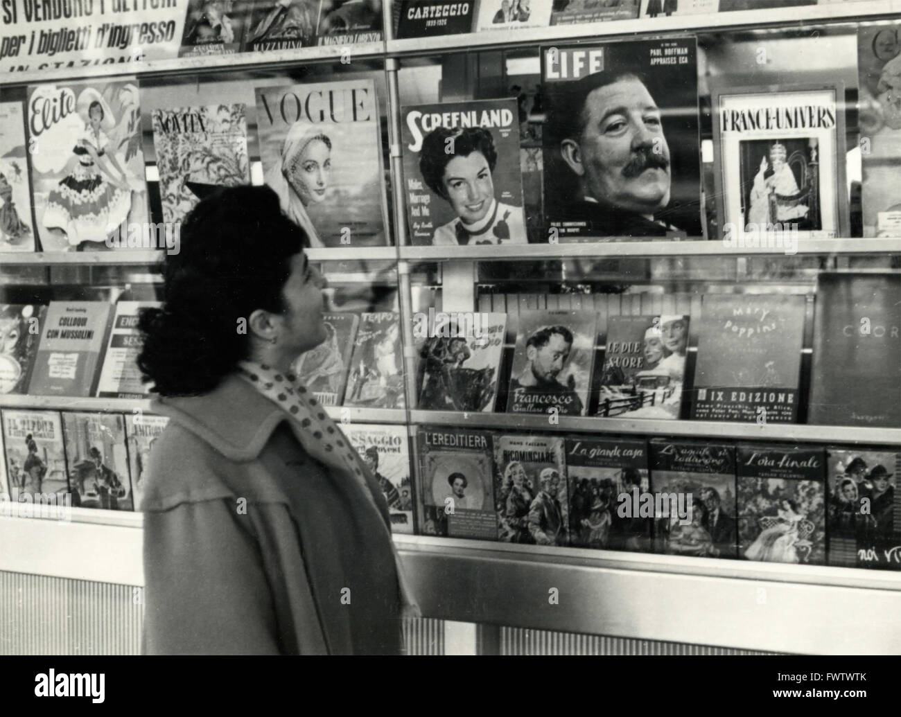 50s magazines hi-res stock photography and images - Alamy