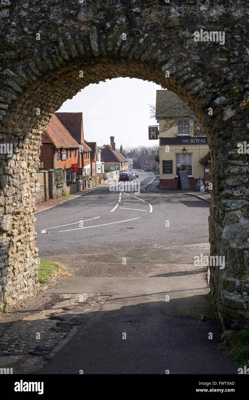 Castle arch hi-res stock photography and images - Alamy