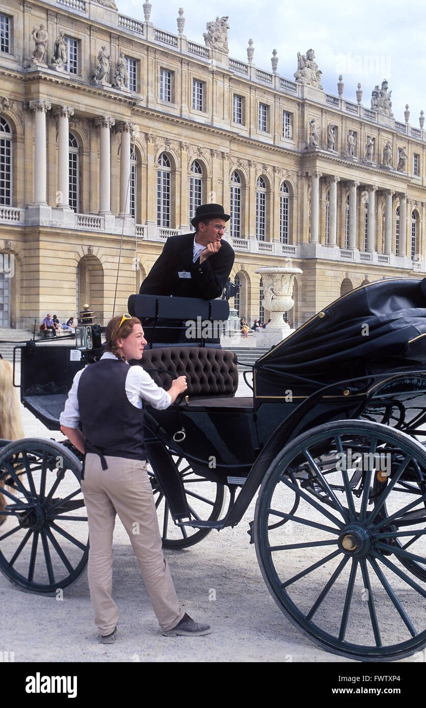 Horse and carriage staff at Fontainebleau Stock Photo - Alamy