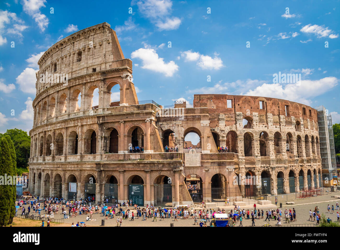 Colosseum in rome hi-res stock photography and images - Alamy