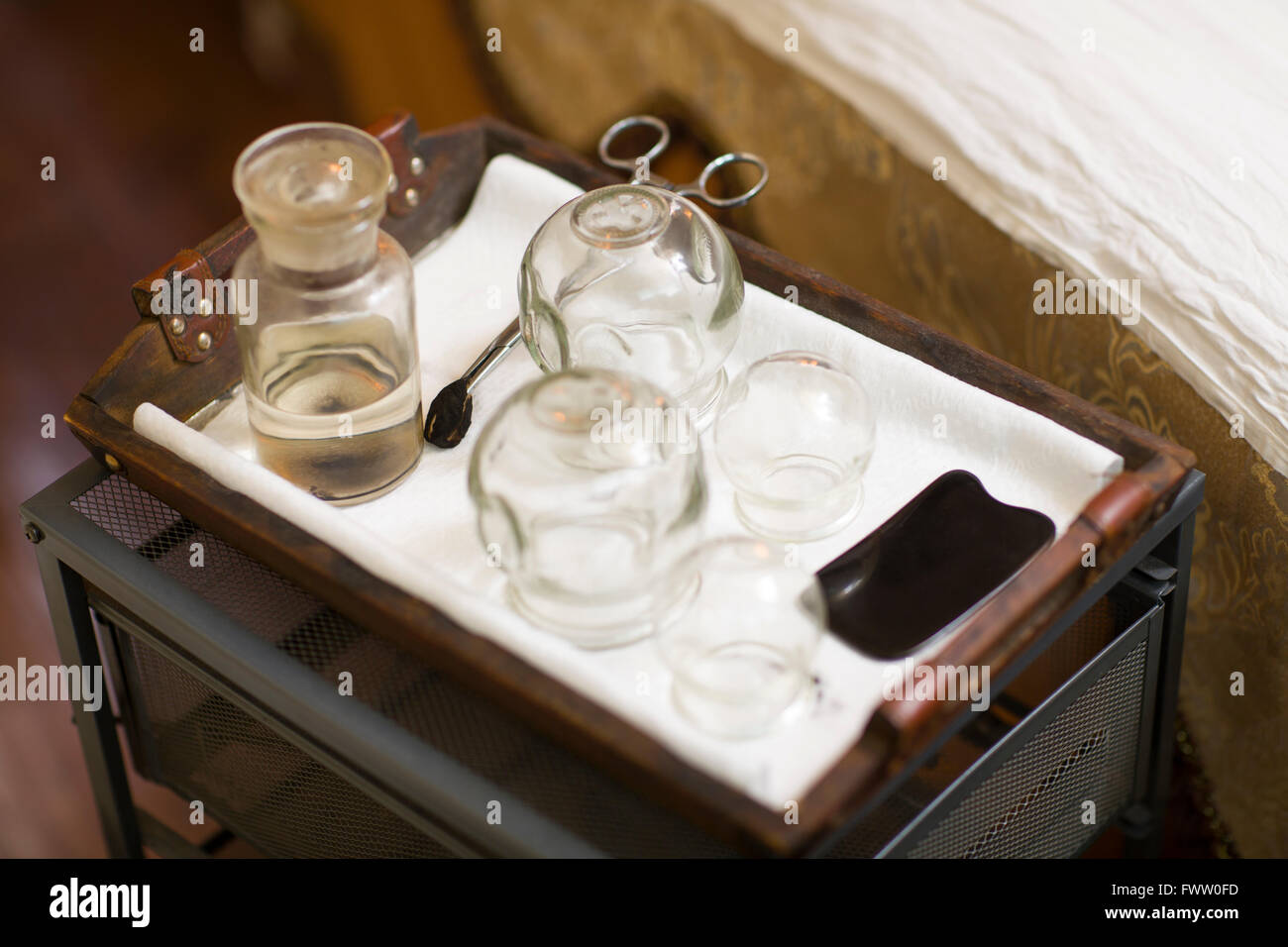 Cupping set hi-res stock photography and images - Alamy