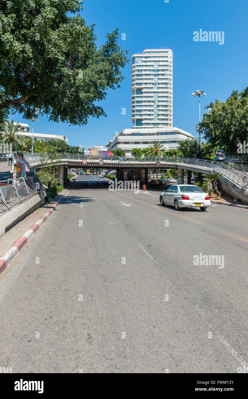 Israel, Tel Aviv - Dizengoff square Stock Photo - Alamy