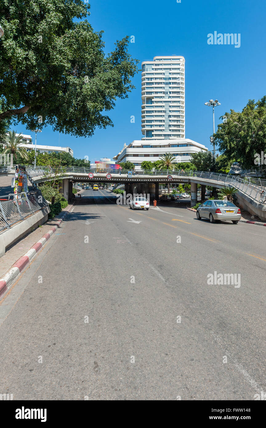 Israel, Tel Aviv - Dizengoff square Stock Photo - Alamy