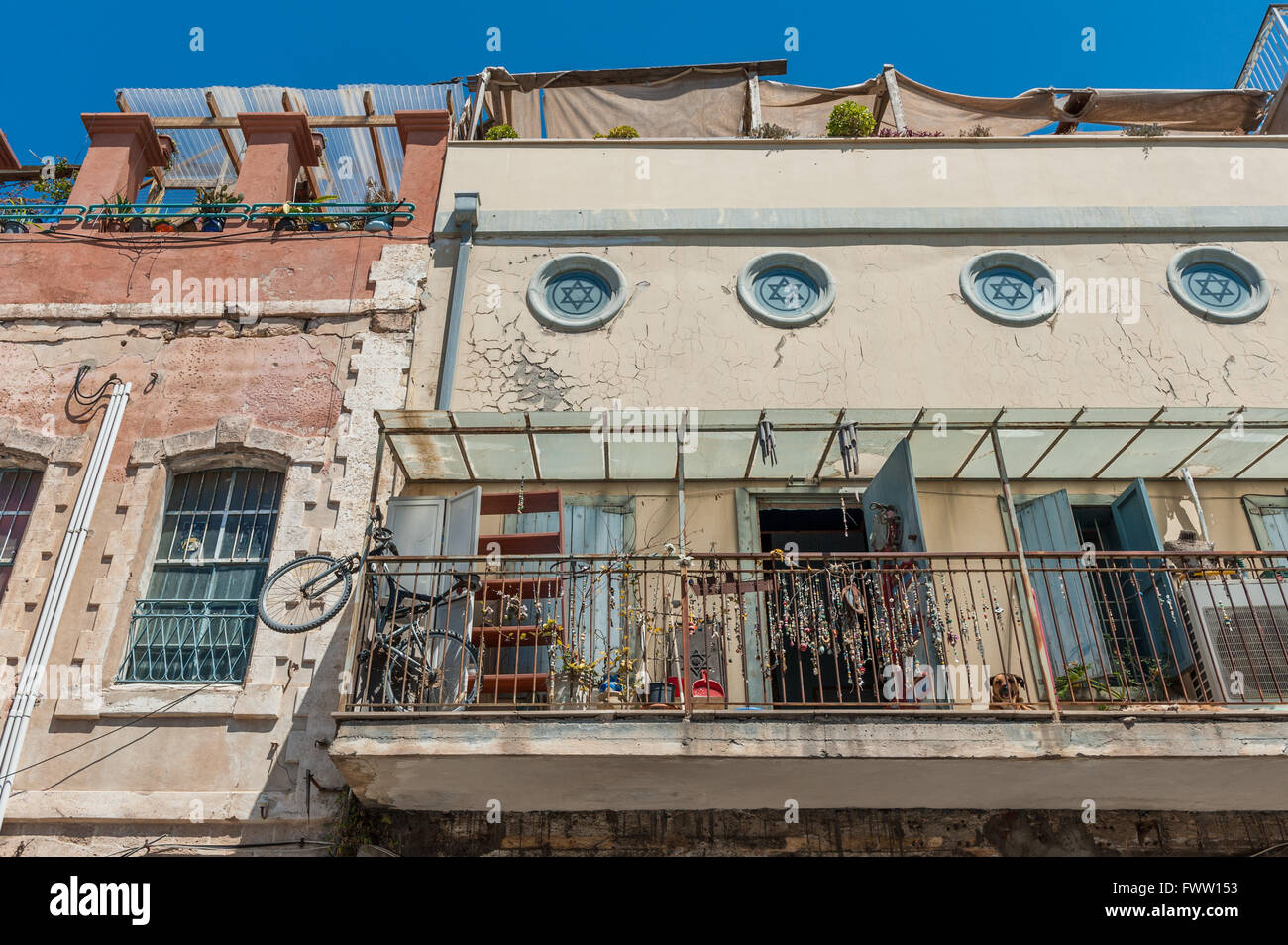 Old building in hi-res stock photography and images - Alamy