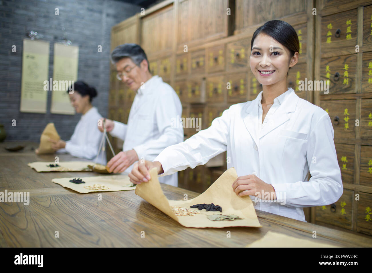 Portrait senior doctor measuring hi-res stock photography and images ...