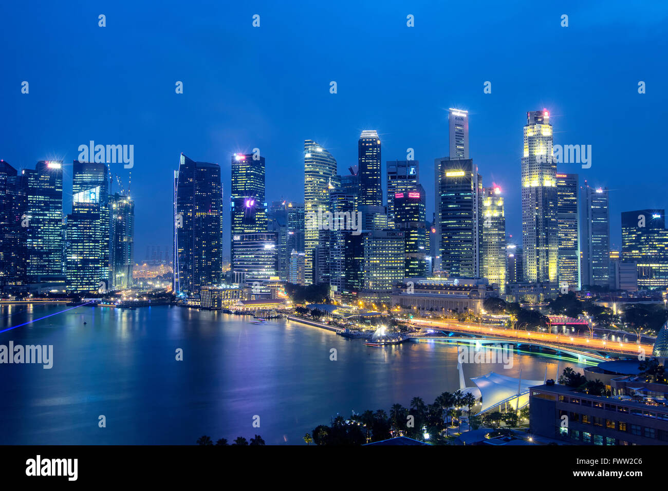 Marina bay singapore night hi-res stock photography and images - Alamy