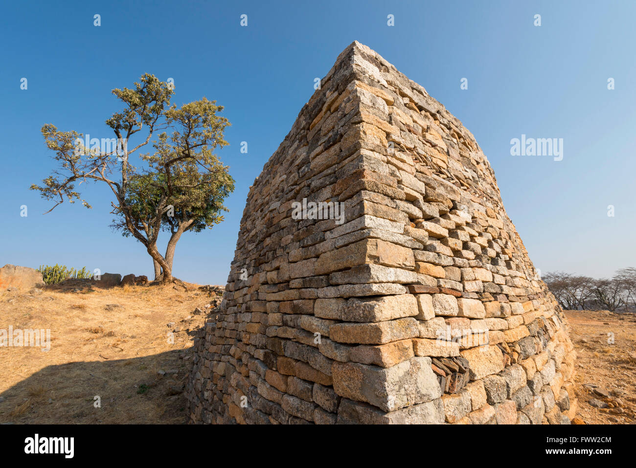 Naletale ruins in zimbabwe hi-res stock photography and images - Alamy