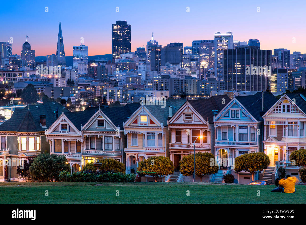Alamo square at night in San Francisco Stock Photo - Alamy