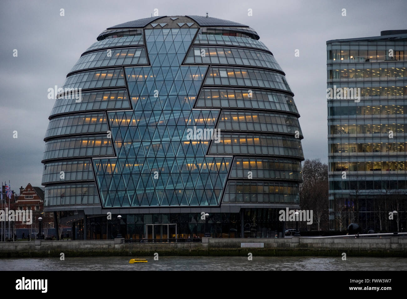 City Hall from the river Thames Stock Photo - Alamy