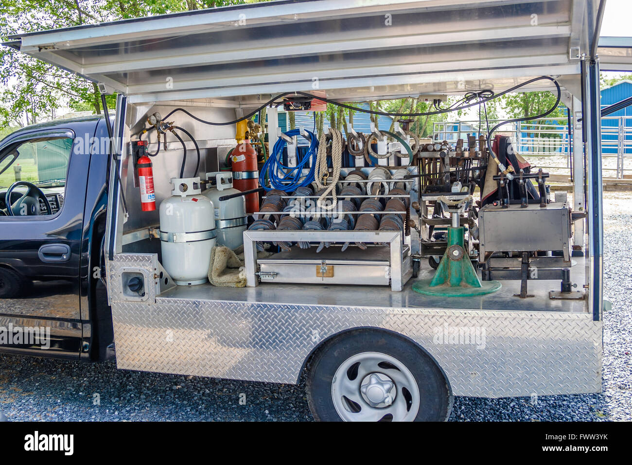 Mobile workshop hi-res stock photography and images - Alamy
