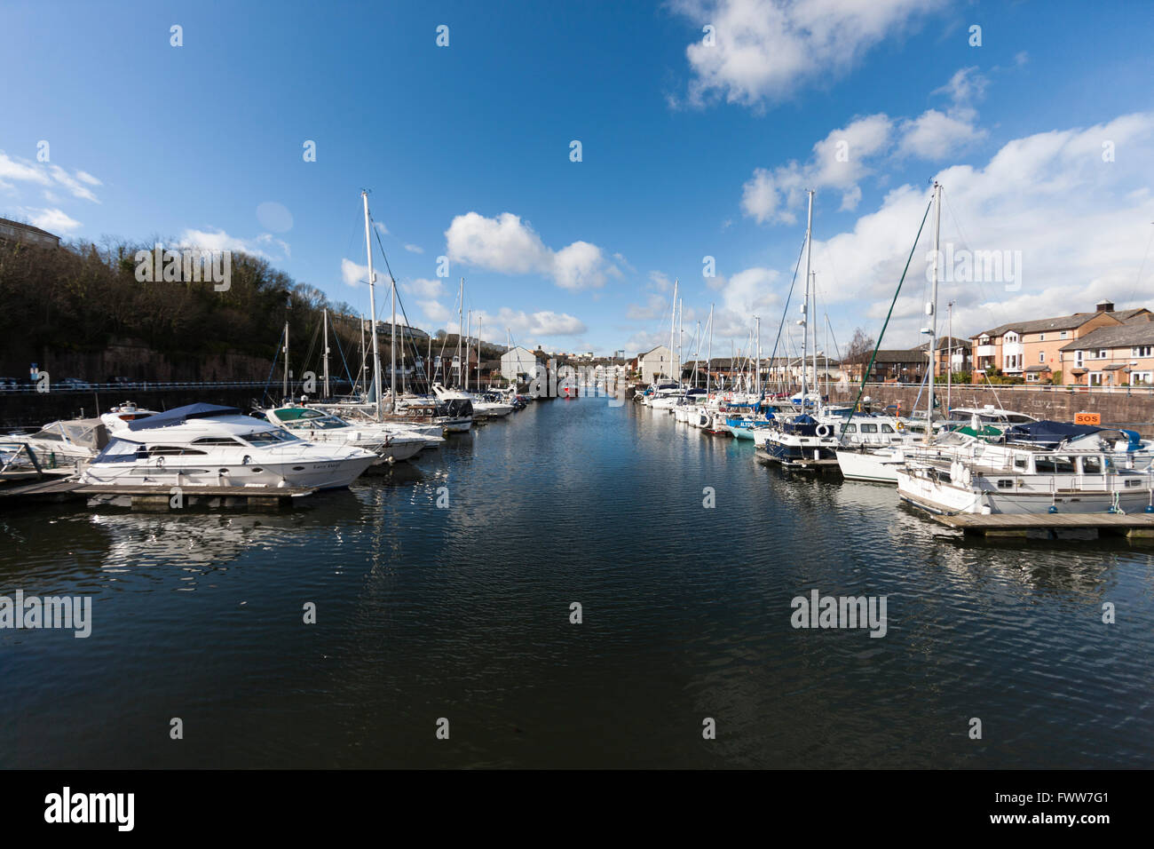 Penarth barrage and Cardiff Bay marina development Stock Photo - Alamy