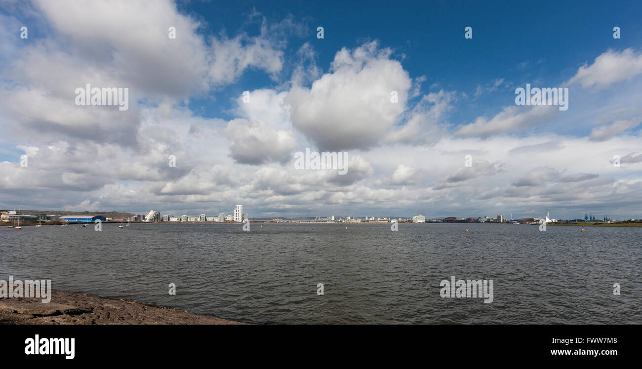 Penarth barrage and Cardiff Bay marina development Stock Photo - Alamy