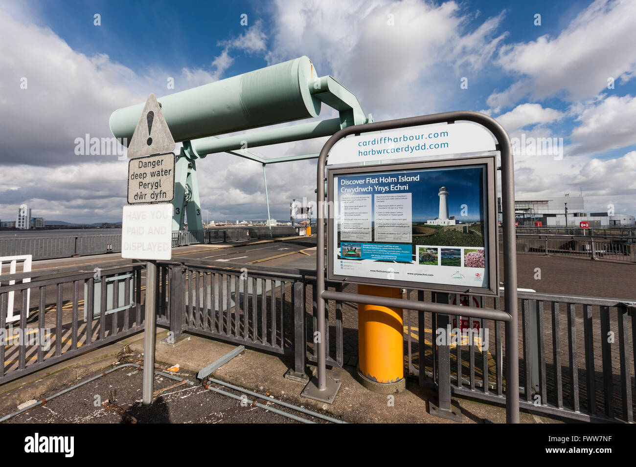 Penarth barrage and Cardiff Bay marina development Stock Photo - Alamy