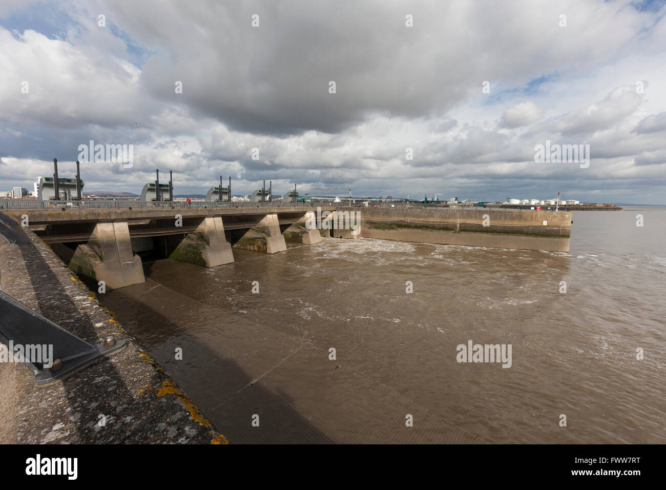 Penarth barrage and Cardiff Bay marina development Stock Photo - Alamy