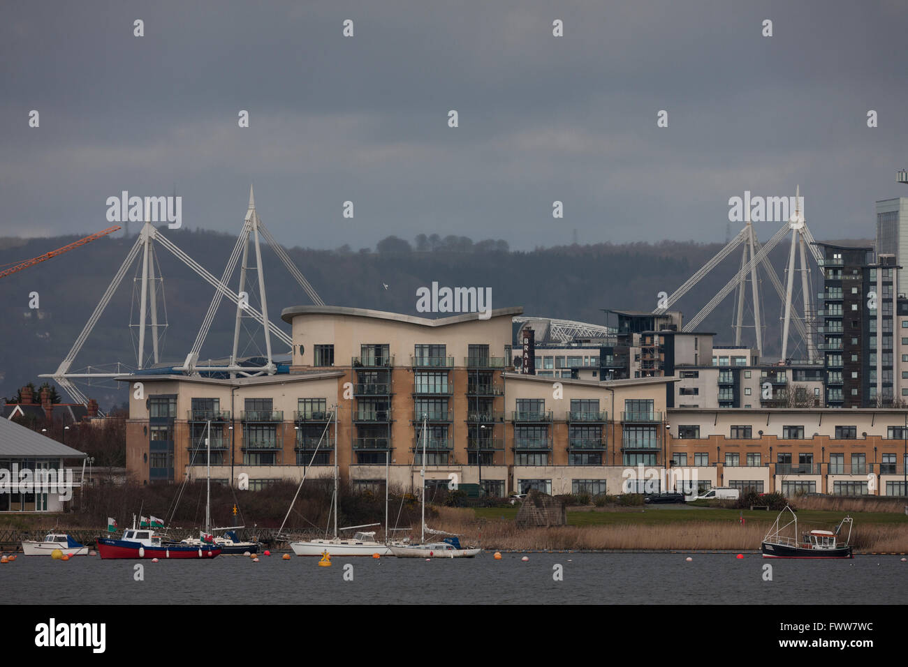 Penarth barrage and Cardiff Bay marina development Stock Photo - Alamy