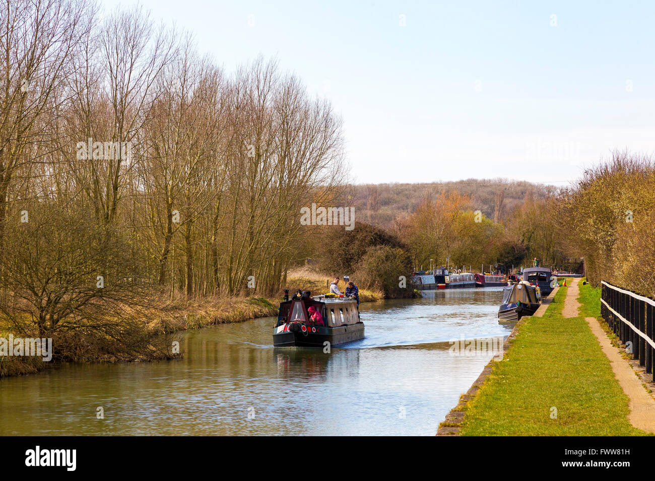 Grand union canal hi-res stock photography and images - Alamy