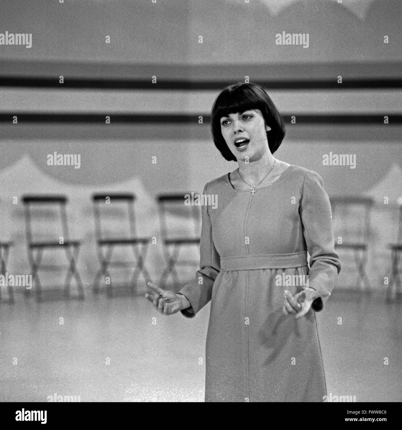 Mireille Mathieu High Resolution Stock Photography and Images - Alamy