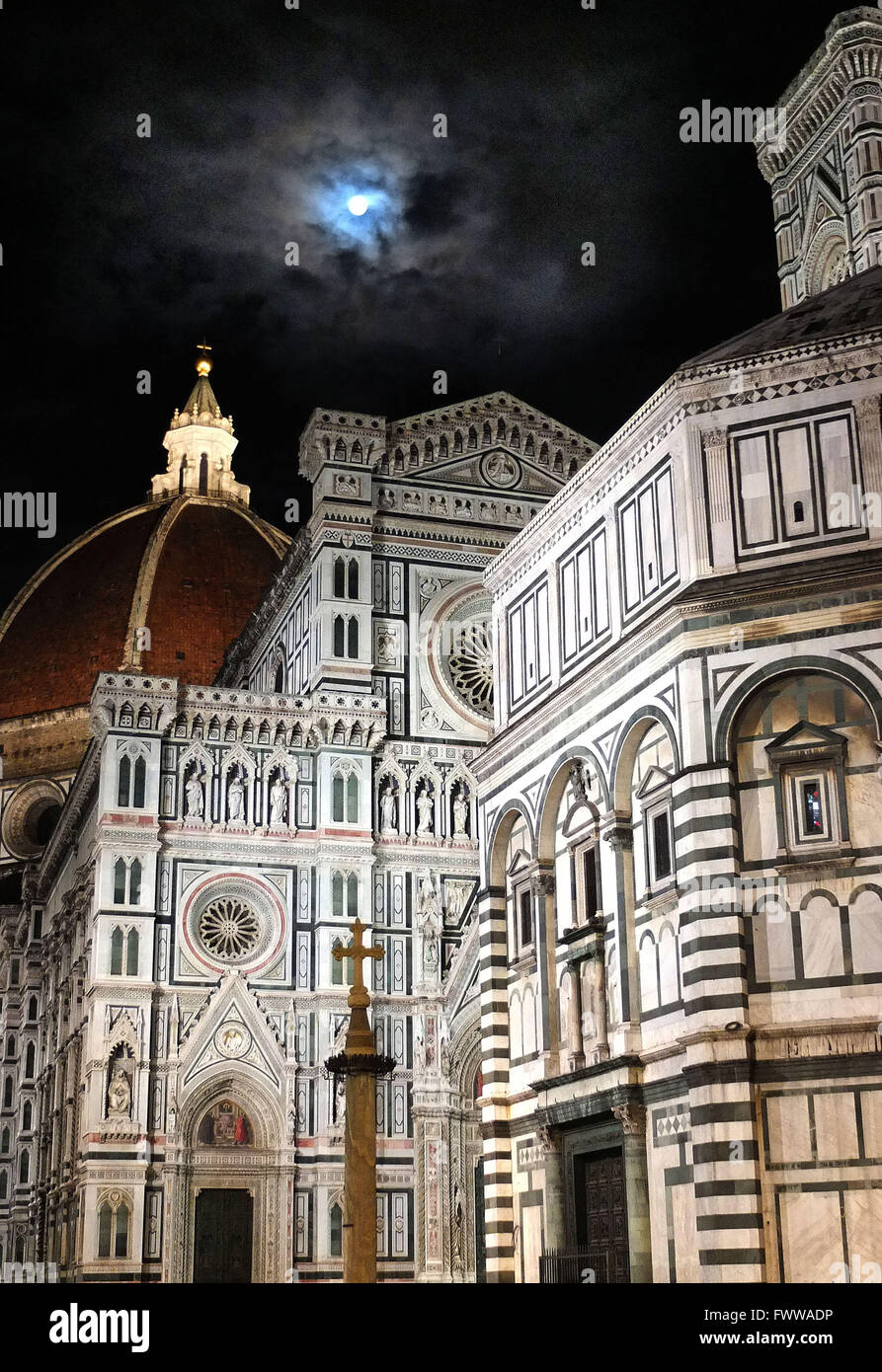 Florence moon hi-res stock photography and images - Alamy