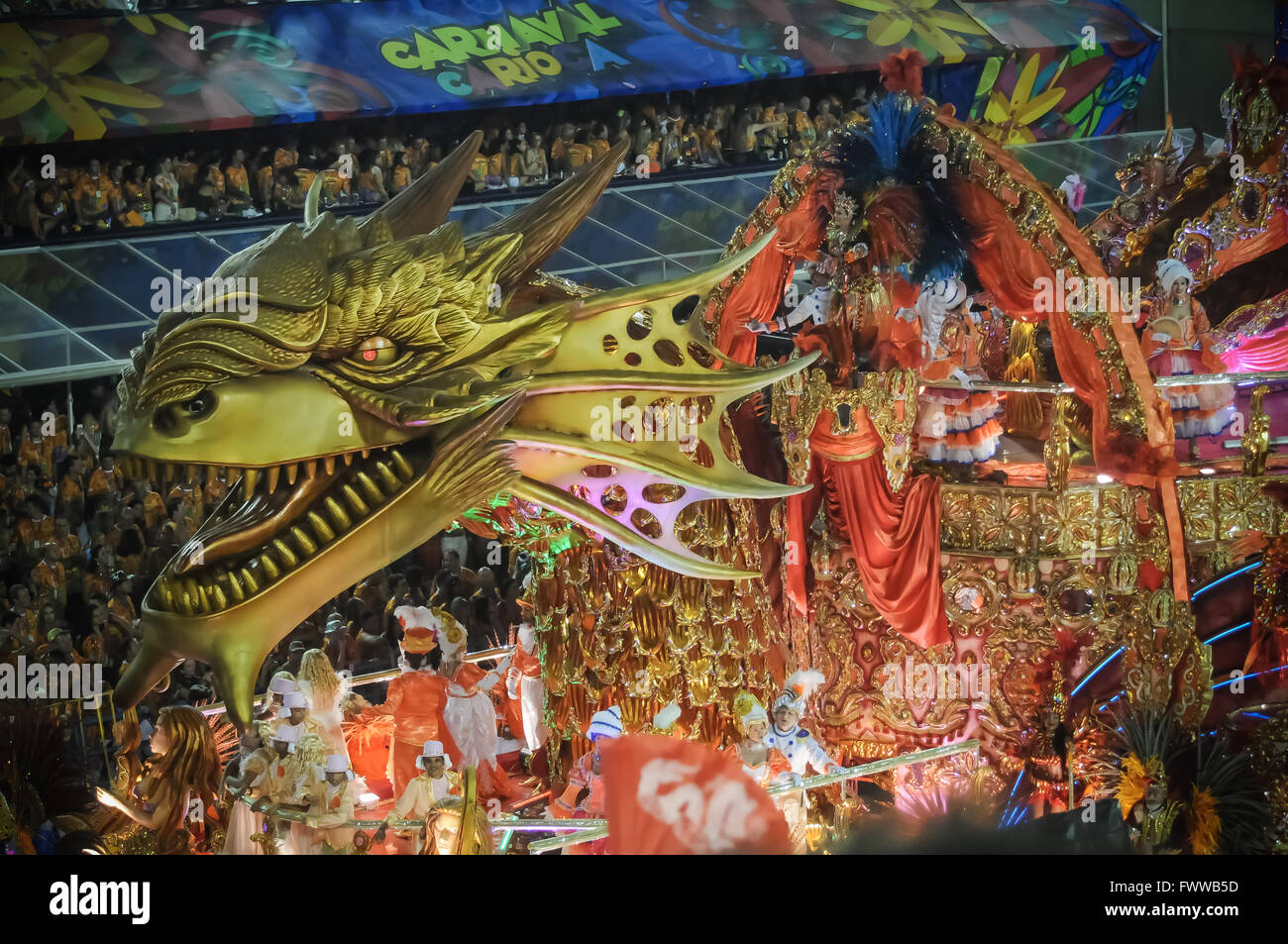 Beija-Flor samba school parading at Rio Carnival 2016 Stock Photo - Alamy