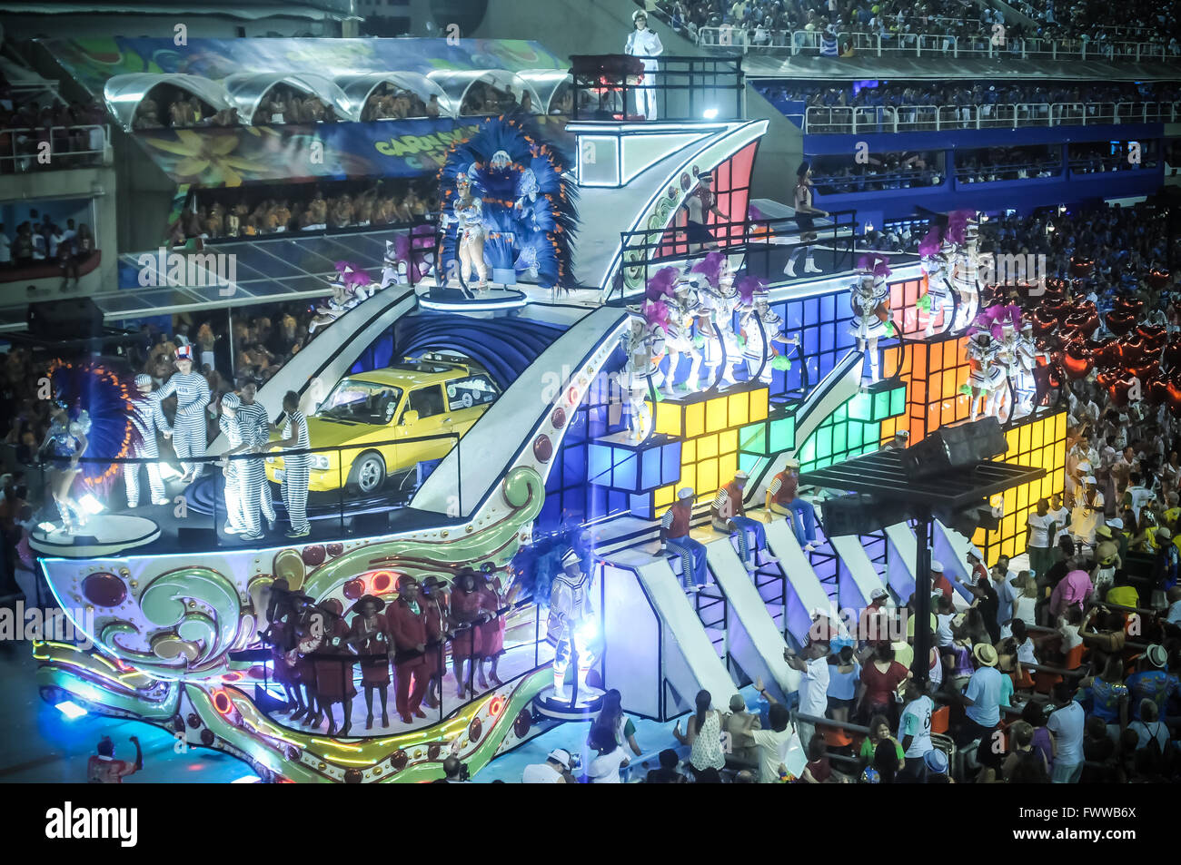 Grande Rio samba school parading at Rio carnival 2016 Stock Photo - Alamy