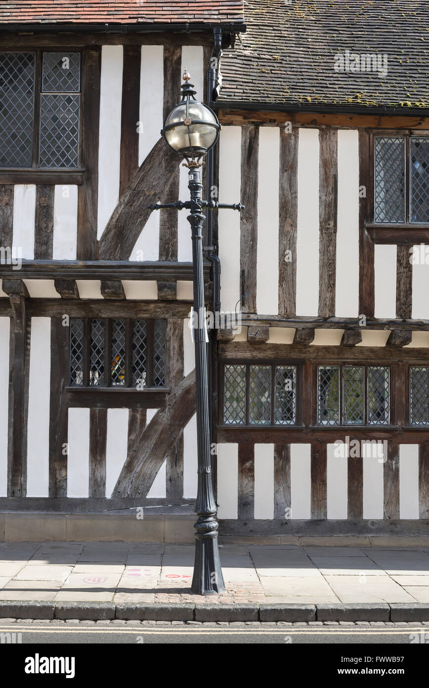 House Stratford Upon Avon, detail of a group of medieval alms houses in ...