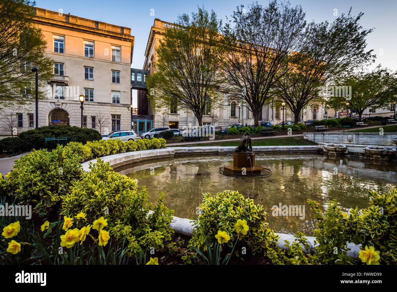 Garden and fountains at a park, and buildings in Mount Vernon ...