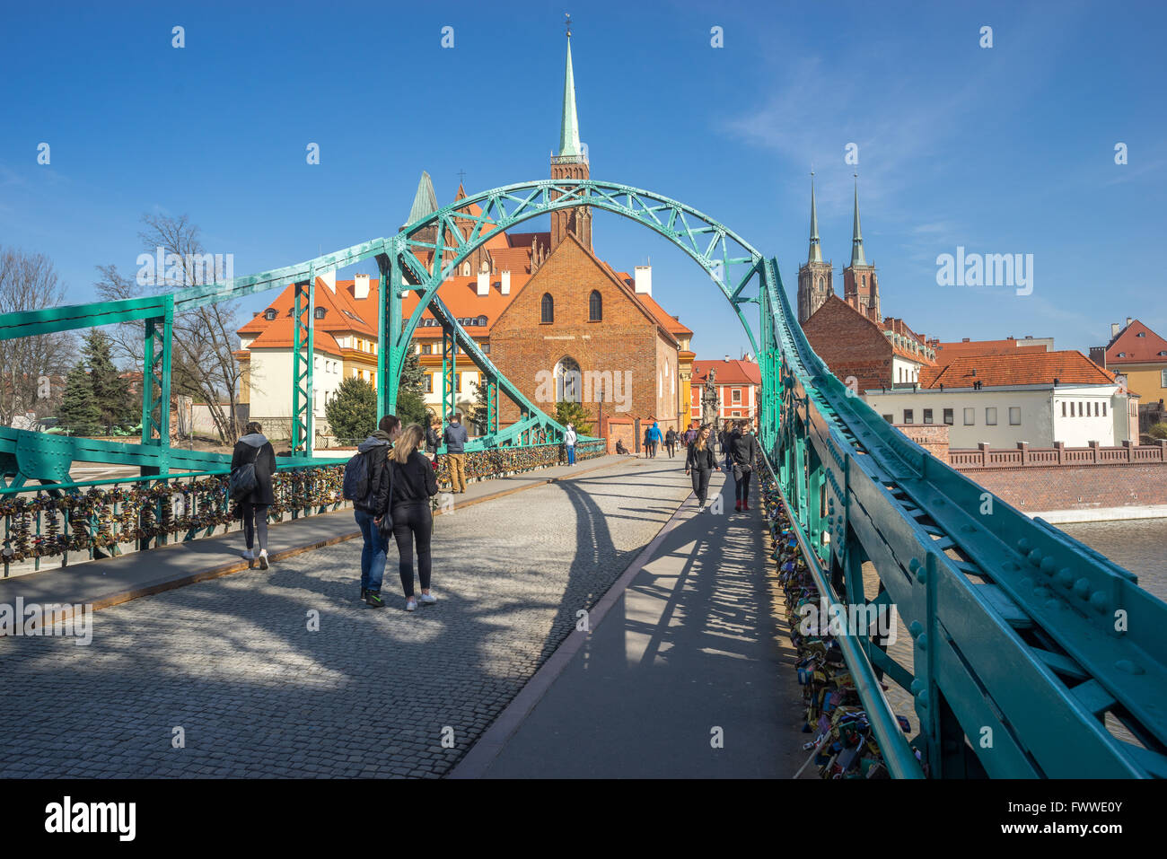 Tumski Bridge Odra River Ostrow Tumski Wroclaw Stock Photo - Alamy