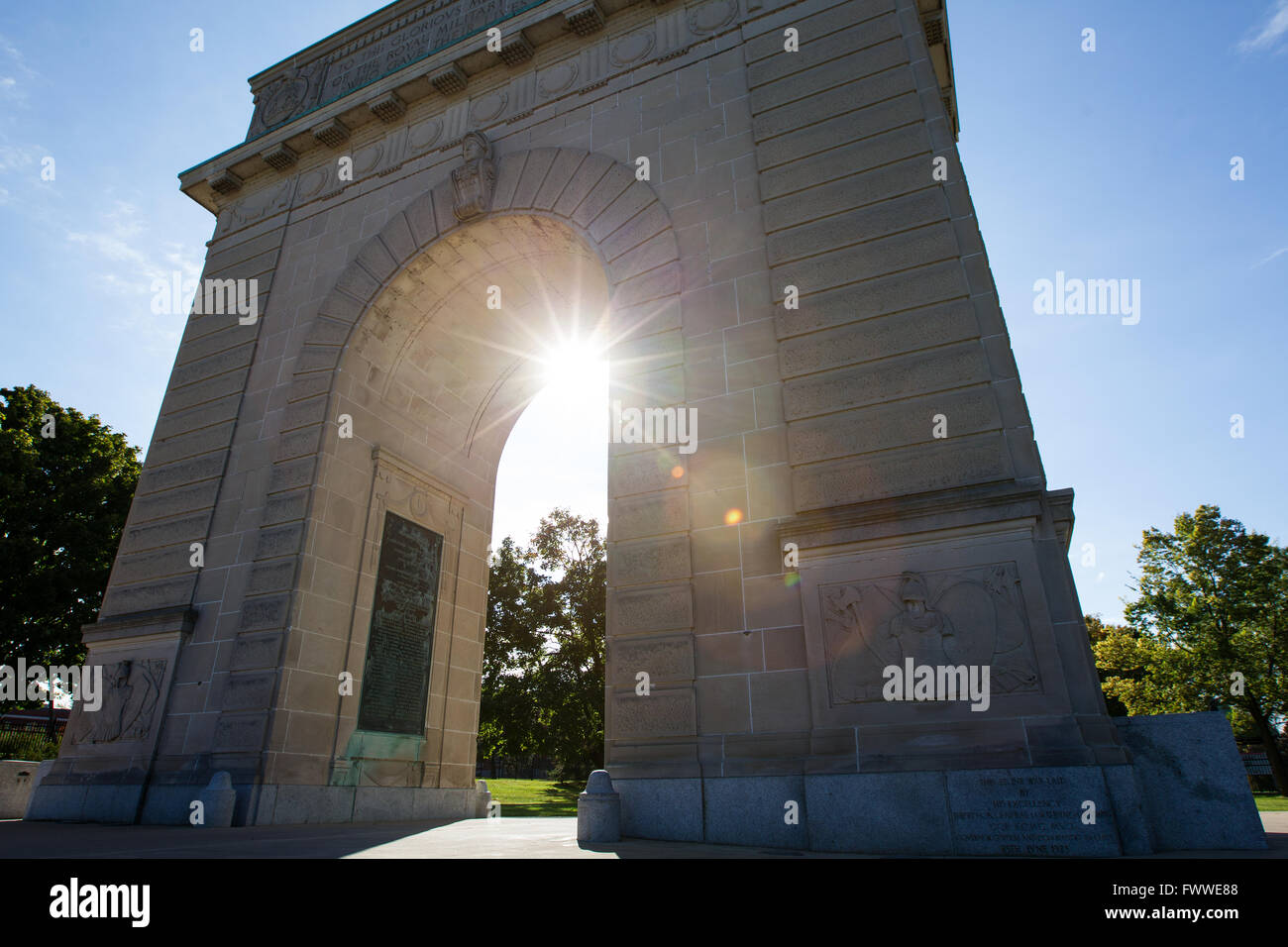 Graduation arch hi-res stock photography and images - Alamy