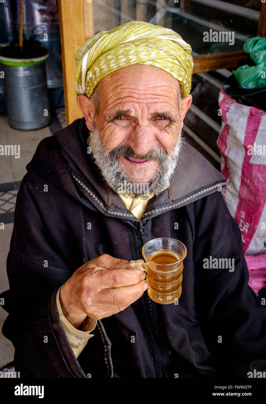 Old moroccan man hi-res stock photography and images - Alamy