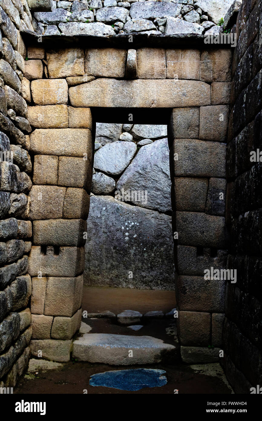 Inca Doorway And Stone Work Machu Picchu Stock Photo - Alamy