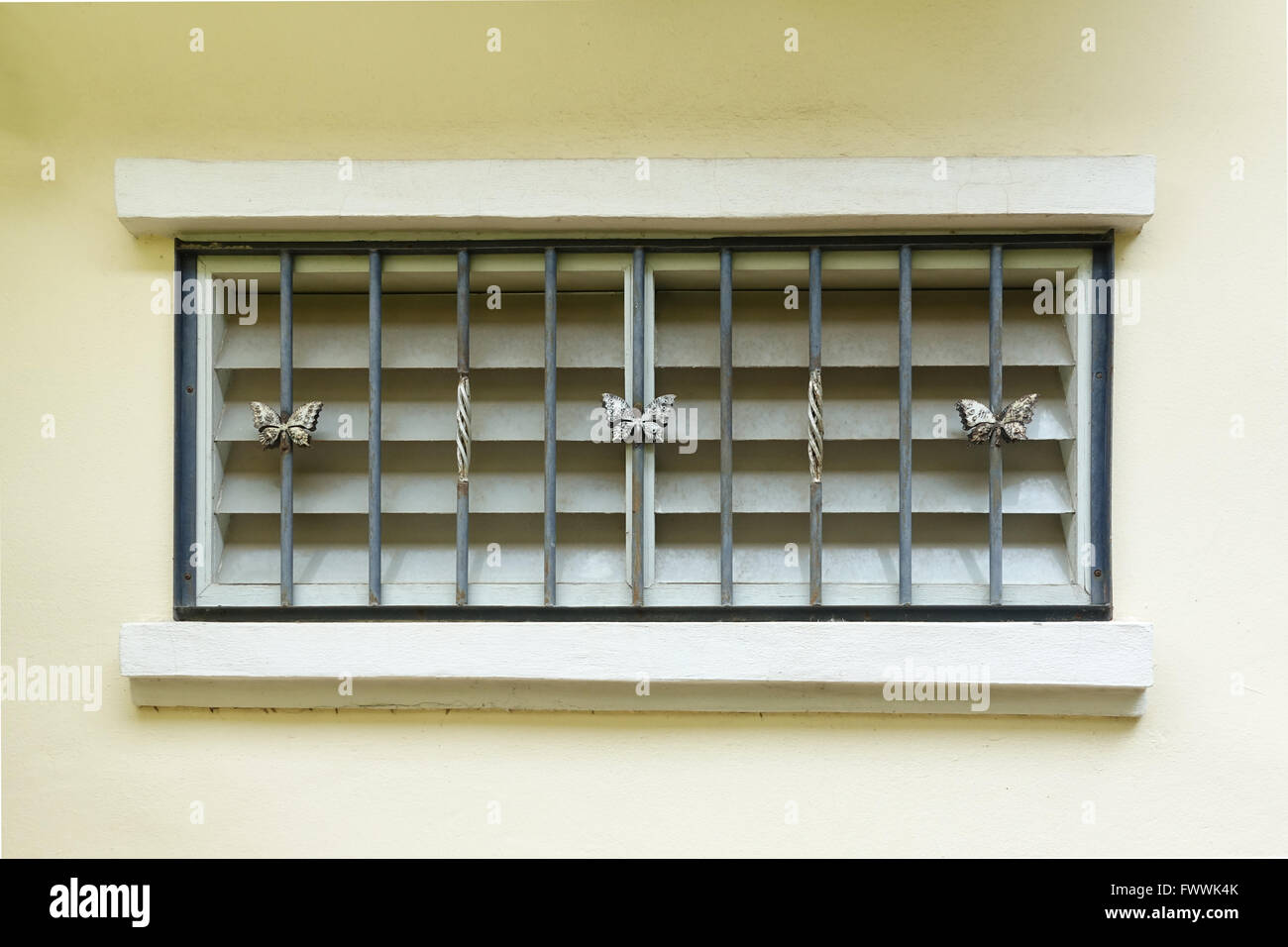 grunge window in the wall Stock Photo - Alamy