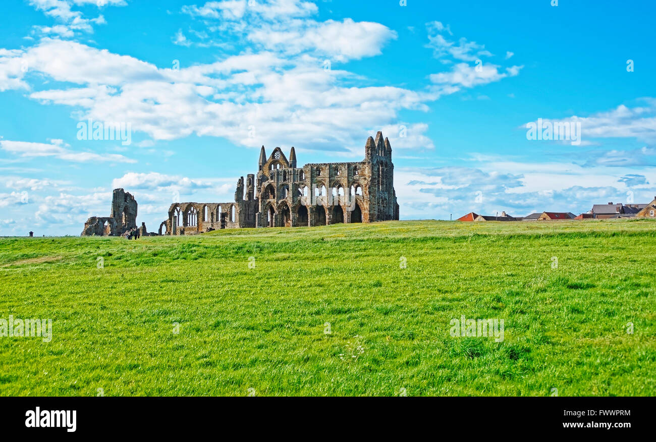 Whitby cathedral hi-res stock photography and images - Alamy