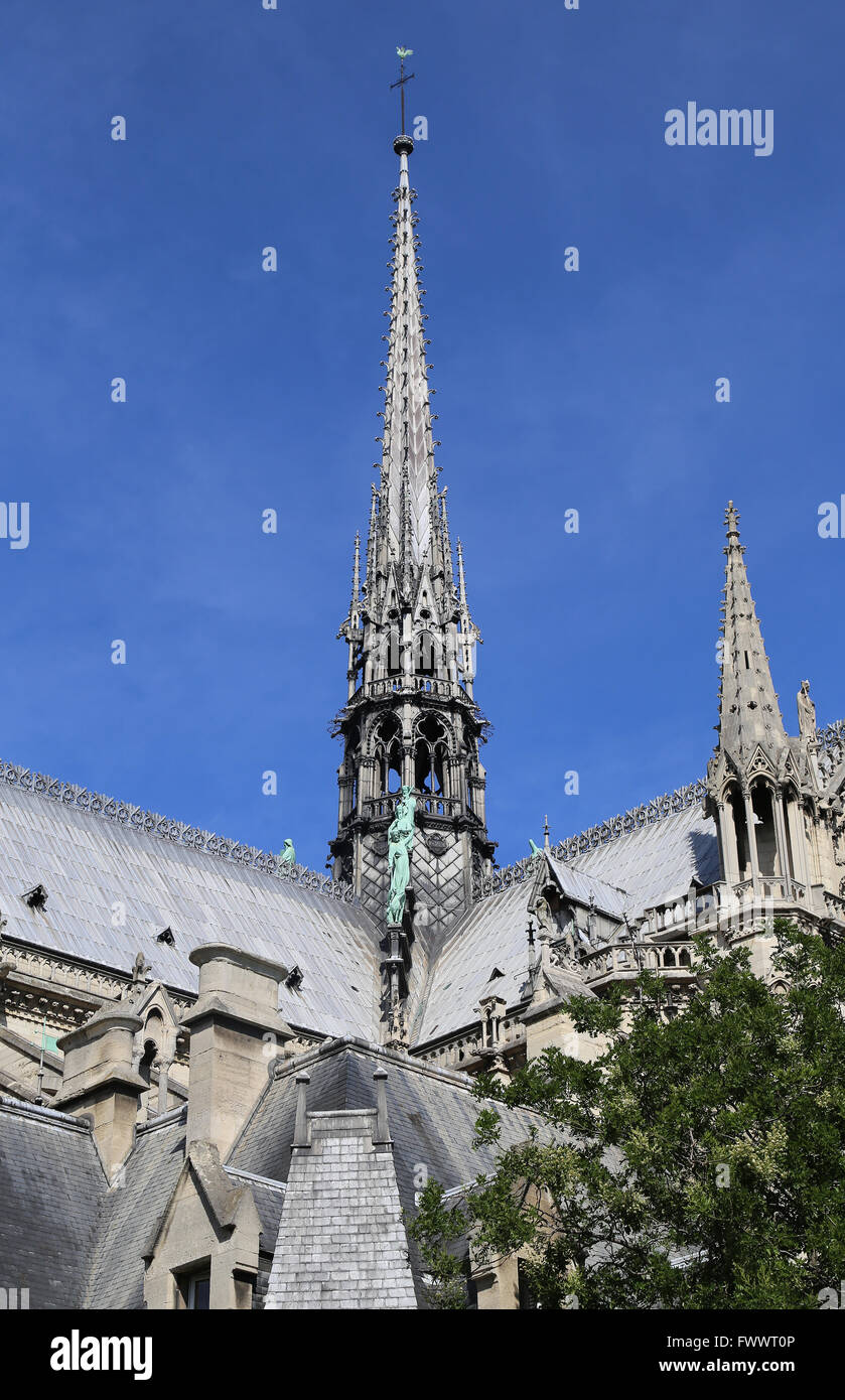 Notre dame gothic cathedral hi-res stock photography and images - Alamy